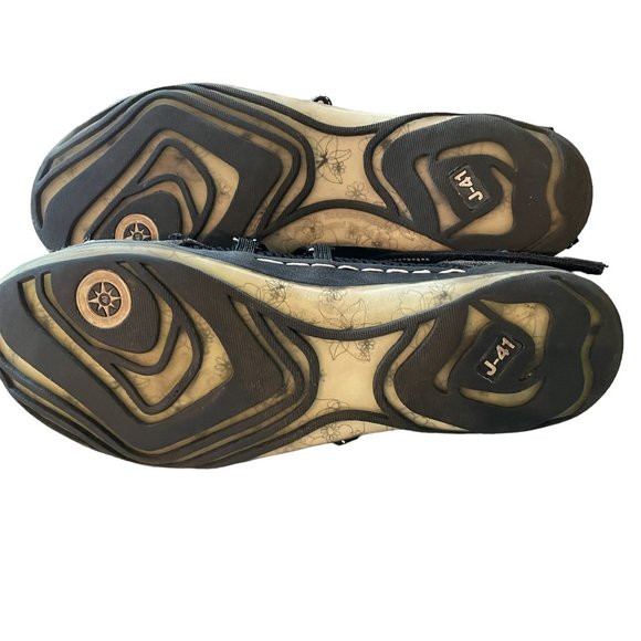 j41 | Shoes | Jeep J4 Adventure On Womens 9 Shoes Water Hiking Vegan ...